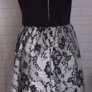tea n rose | Dresses | Tea N Rose Lace Print Dress | Poshmark